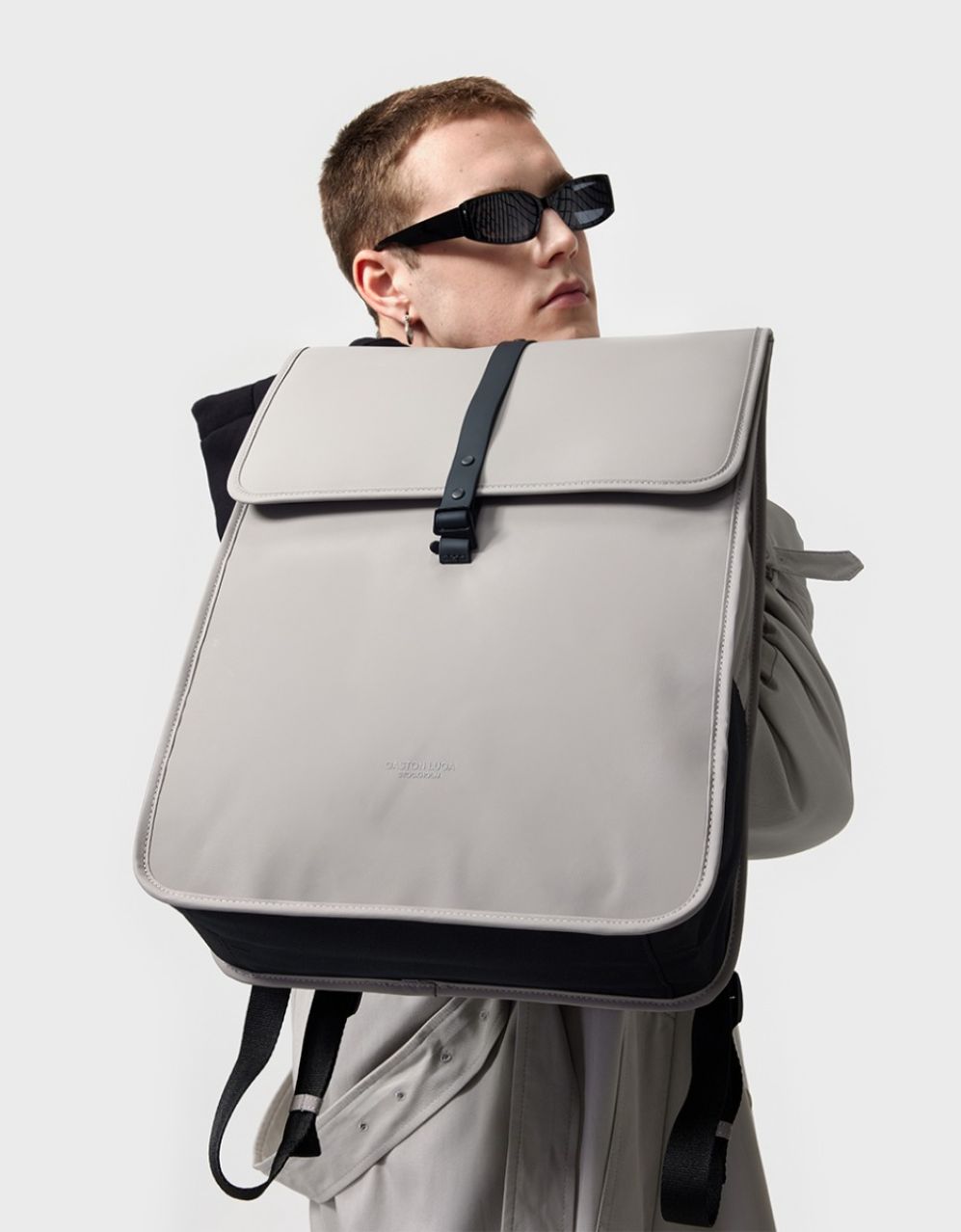 Däsh Backpack 16" 浅灰褐